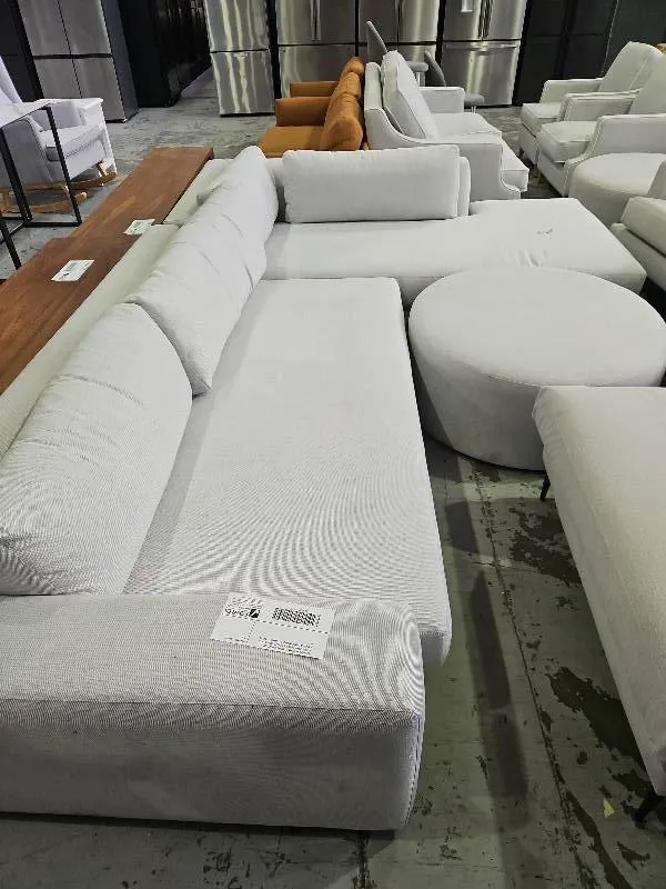 EX DISPLAY HOME STAGING FURNITURE - LARGE LIGHT GREY 2.5 SEATER COUCH ...